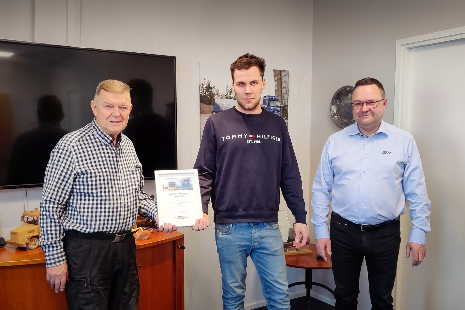 The Carl-Johan Blomqvist scholarship awarded to logistics students in ...